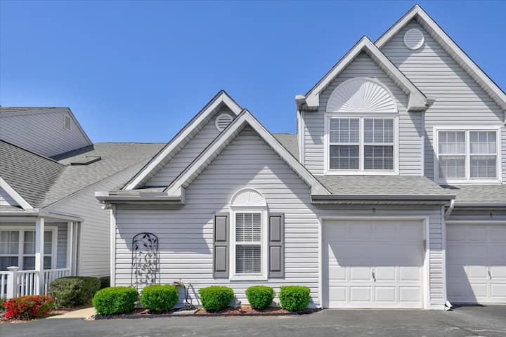 Rehoboth, Sleeps 10, 3 Pools, 2 Miles From Beach - Rehoboth Beach, DE