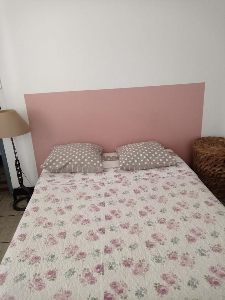 Chambre Avec Balcon ( Location éTudiante Possible) - Marseille