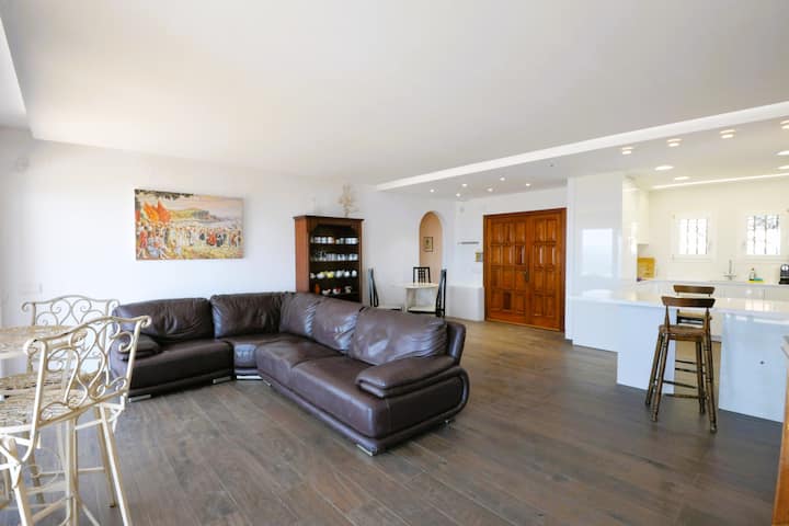 Vista Al Mar, Piscina Privada, 1800 Metros De La Playa Y Del Centro De La Villa. - Lloret de Mar