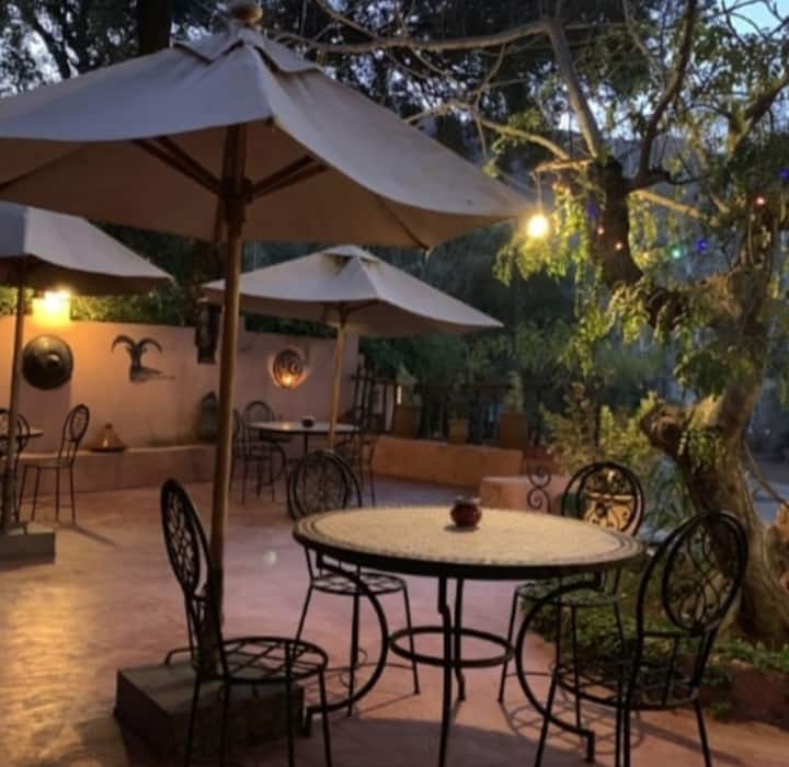 Le Mouflon : Cosy Traditional B&b And Restaurant - Morocco