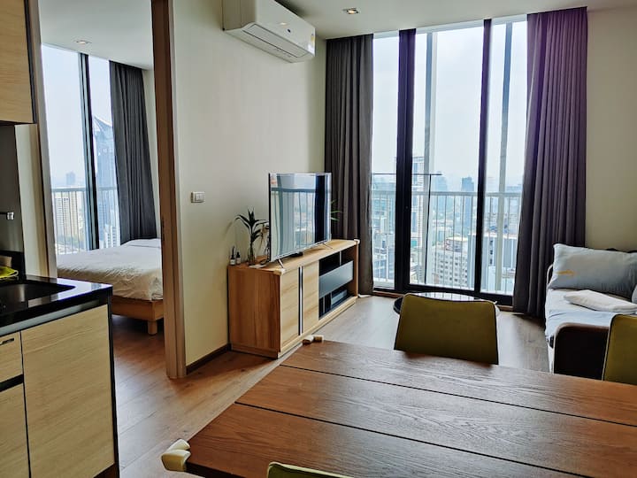 Rooftop Pool Gym Luxury Onebr 300mwifi Near Bts - Bangkok