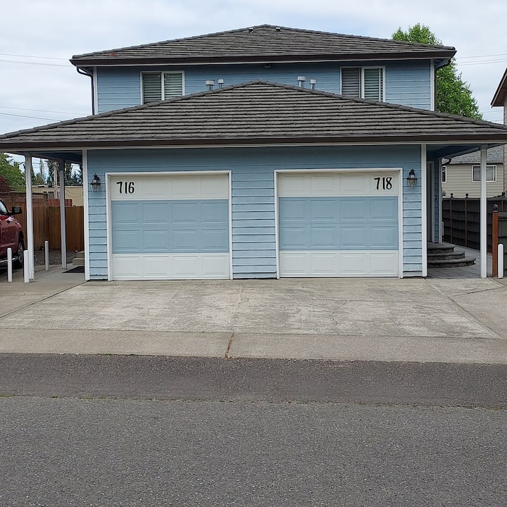Modern, Beautiful Townhome Near Downtown - Olympia, WA