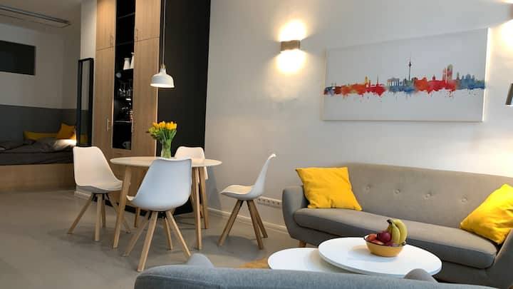 Modern Apartment In The Auertriangle - Berlín