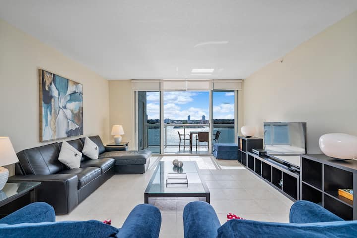 Jw Rentals Corp (Str-02405-809) - Sunny Isles Beach, FL