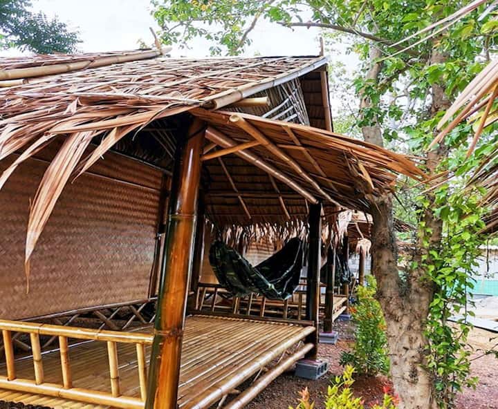 Cottage Futon Bed Share Bathroom - Ko Lanta