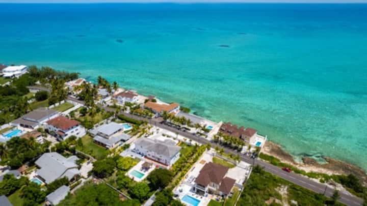 Seaside Paradise - 90 Feet From Ocean - 7 Bedrooms - Nassau