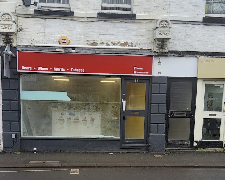 Entire Flat On The High Street - St Neots
