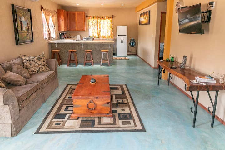 Big House For Up To 10 People, Tv, Ac - Bacalar