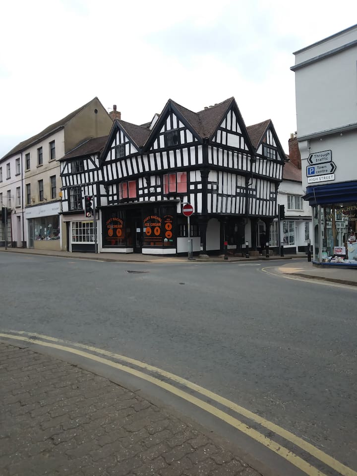 A Cosy, Comfortable Private Guest Room In Ledbury - Ledbury
