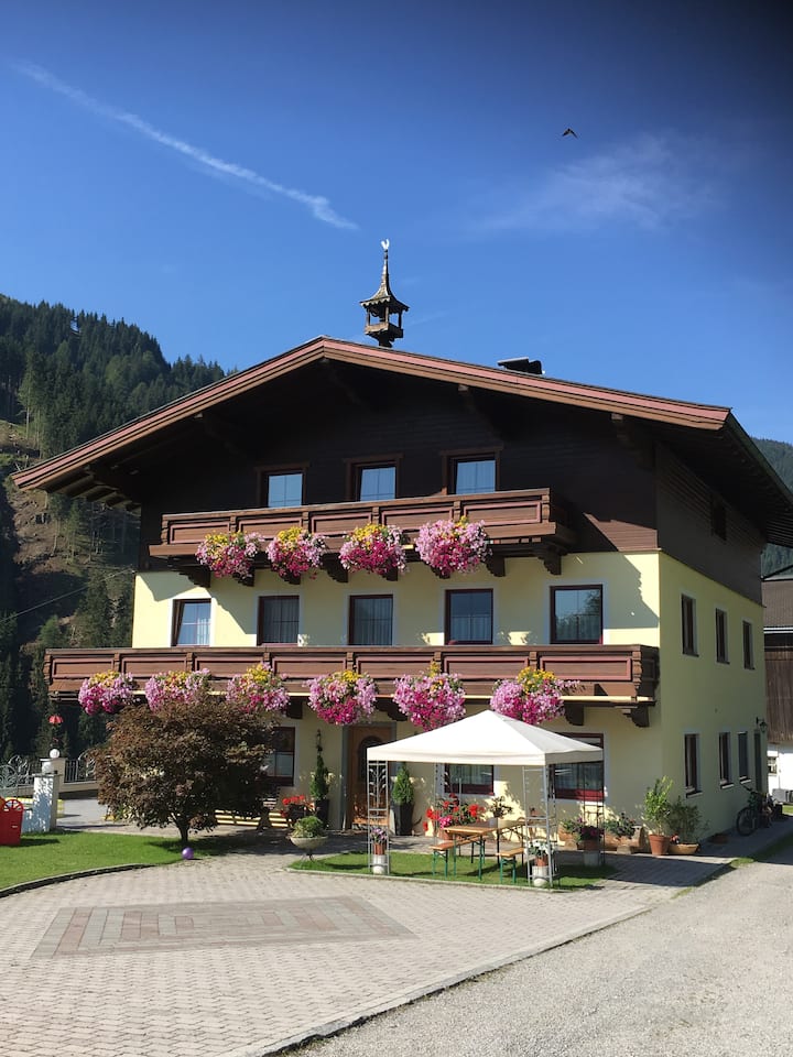 Landhaus Hinterbichl Appartement Rosengarten - Saalbach-Hinterglemm