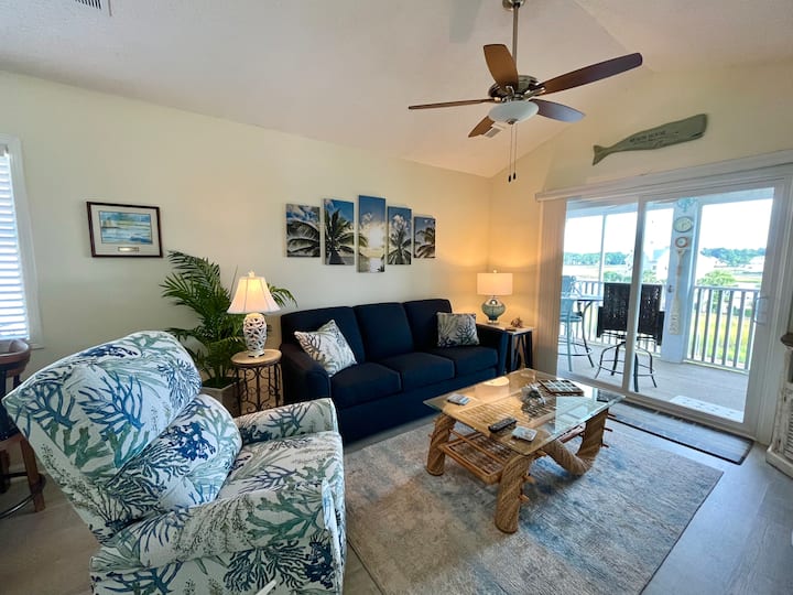 Waterfront Splendor / Snowbirds Welcome - Little River, SC
