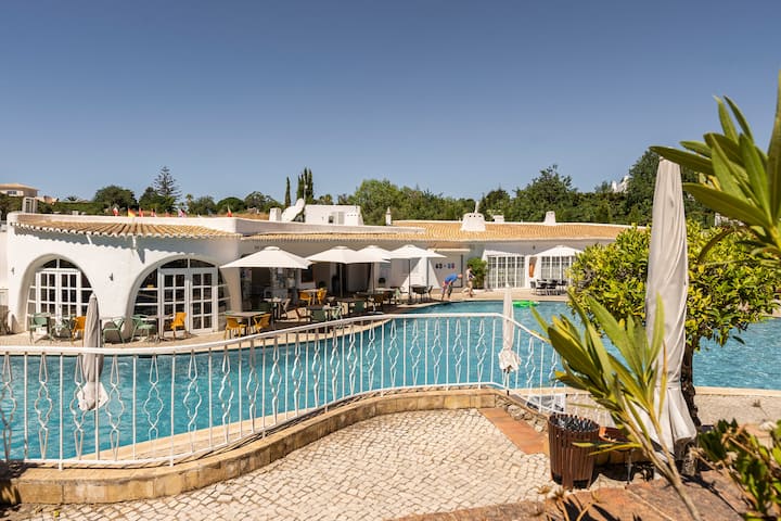 Stupendous Sunny Villa 2bedroom Garden Wifi - Praia da Rocha