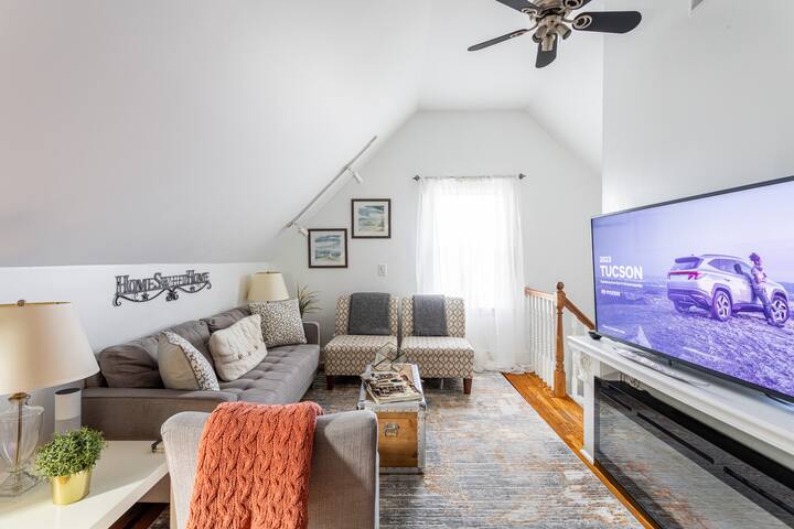 Modern 2br With Renovated Backyard & Chill Space - Bridgeport