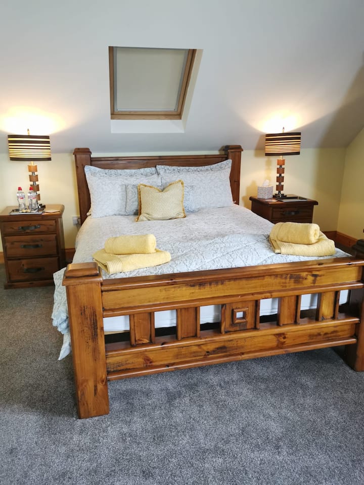 Keem Road House, Luxury King Size Room 1 - Achill Island