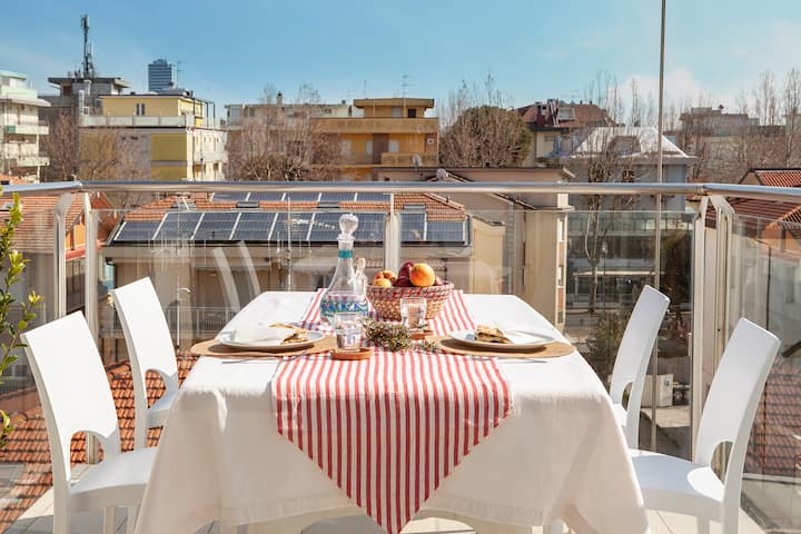 Penthouse Lancia Junior Suite Near The Sea - Cesenatico