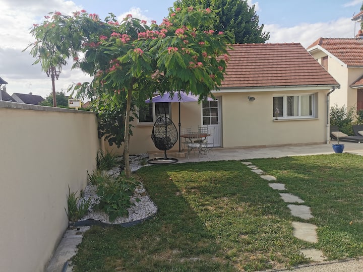 Petite Maisonnette à Louer - Troyes
