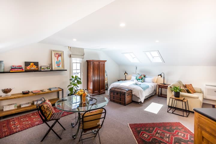 Byng Street Garden Loft - Orange