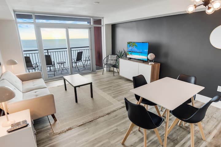 Beautiful 17th Floor Oceanfront Condo Views! - Myrtle Beach