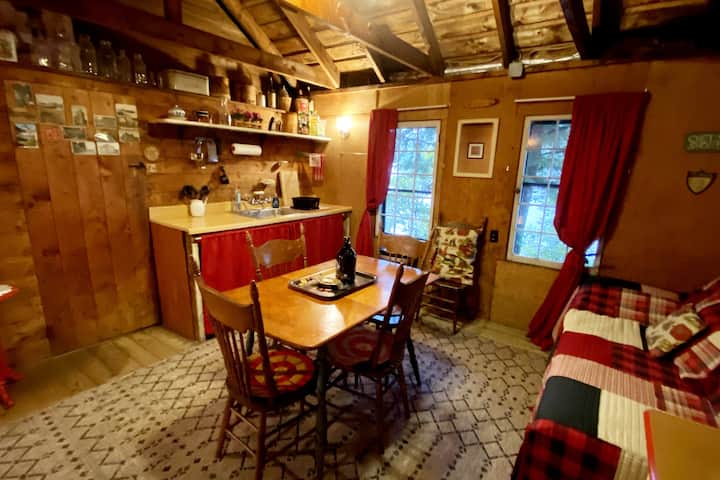 Waterfront Cabin On Beautiful Highland Lake! - New Hampshire (State)