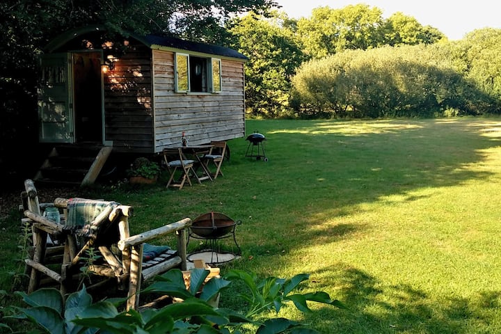 Bulls Horn Shepherds Hut -Dorset Woodland Retreats - Swanage