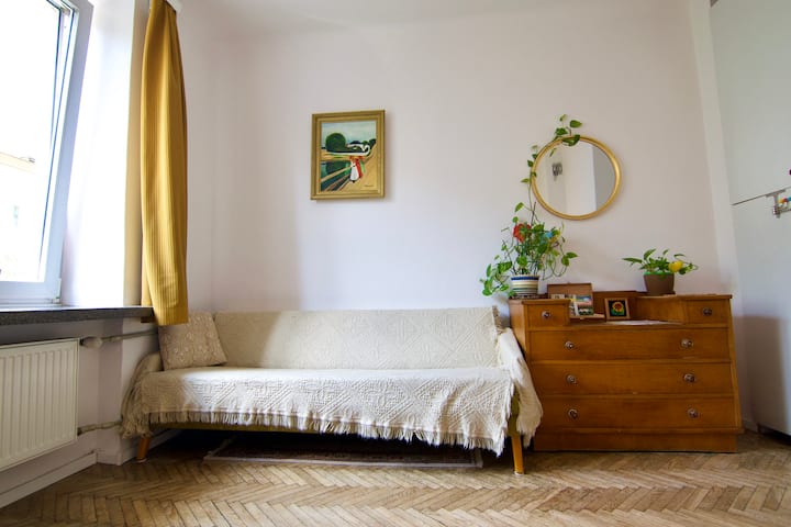 Lovely Bedroom In A Quiet Neighbourhood - Warsaw
