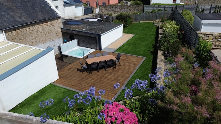 Maison, Terrasse, Spa, Poêle à Bois Vous Attendent - Ploudalmézeau