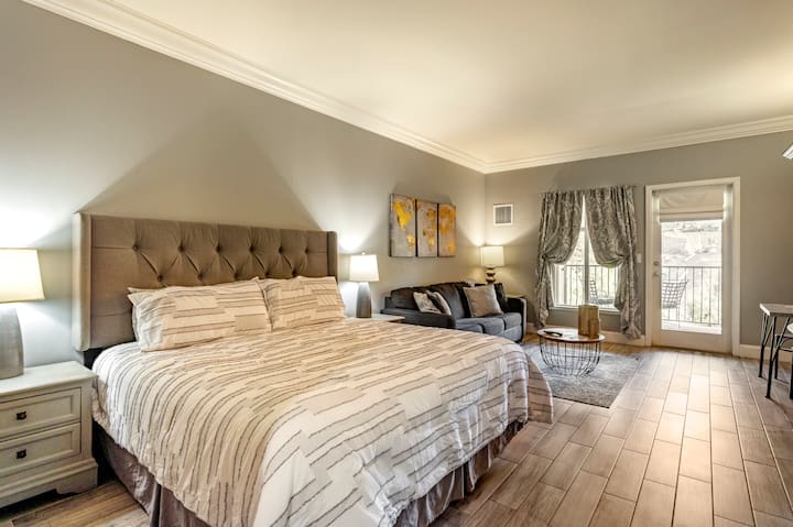 7:beautiful Condo At The Lake In A Resort! - Lake Las Vegas, NV