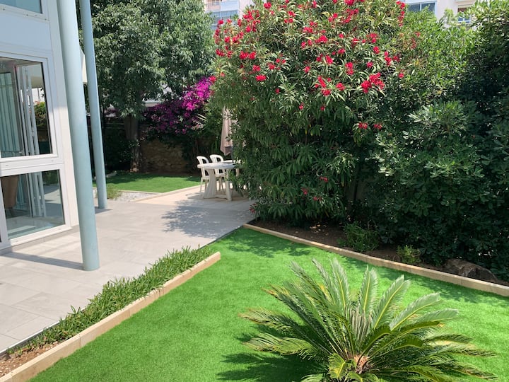 3 Pièces En Rez De Jardin Avec Terrasse - Sète