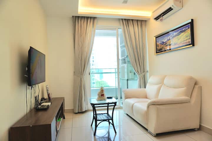 Cozy 2b2r W/ Seaview Balcony #6pax #Gurney Drive - ペナン