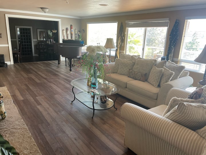 Cody's Waterfront Home - Bremerton, WA