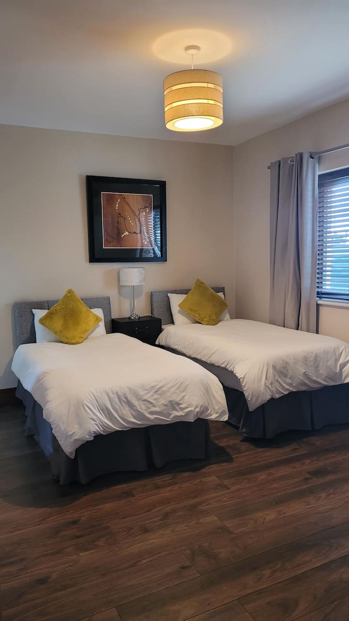 Galway City Suburb - Ballybrit - Room Only - Galway