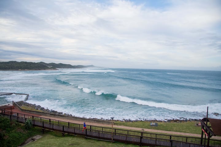 Beachfront Apartment - 18 Coogee Bay East London - East London