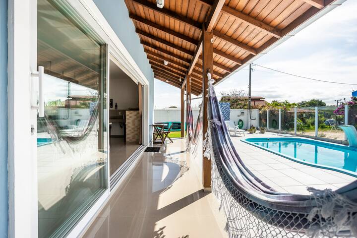 Para Família - Piscina, 4 Suítes Com Parquinho - Imbituba