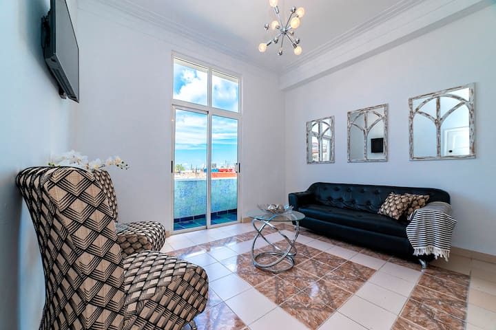 Neptuno Luxury Apartment / Top Location / Wifi - Cuba