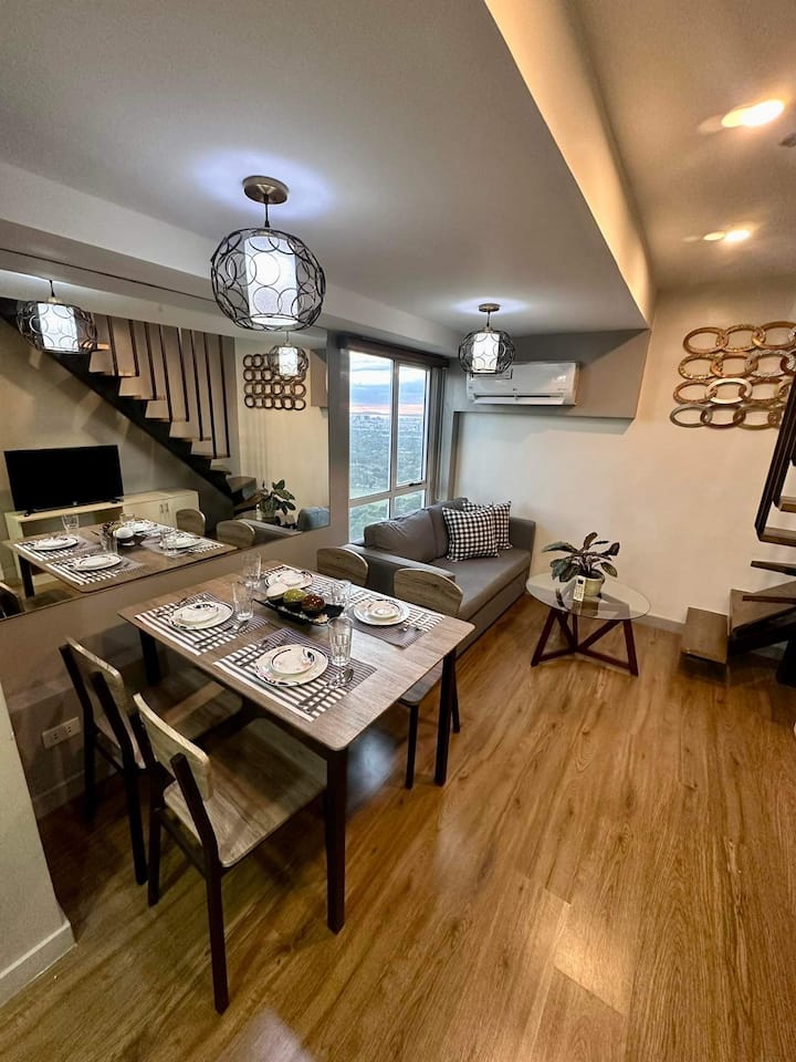 Moderncozy Condo In Bgc, Sleeps 6 Near High Street - Taguig