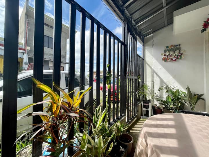 Affordable Space &Homey Place To Stay In Cdouptown - Opol