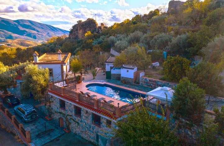 Stunning Villa & Pool,walk To Town, Mountain Views - Lanjarón