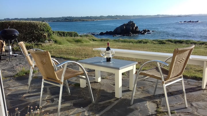Bord De Mer, Pieds Dans L'eau, Face Au Large - Plage de Kerlouan (Boutrouilles)