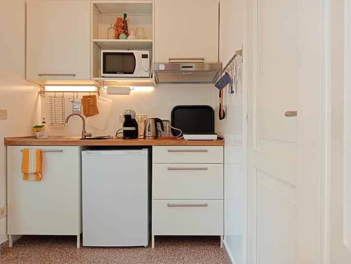 A Blue Touch. Mini Apartment With Kitchenette - Casalecchio di Reno