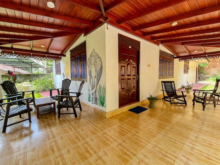 Entire Villa 3ac Rooms 3baths Kitchen| Fiber Wi-fi - Mirissa