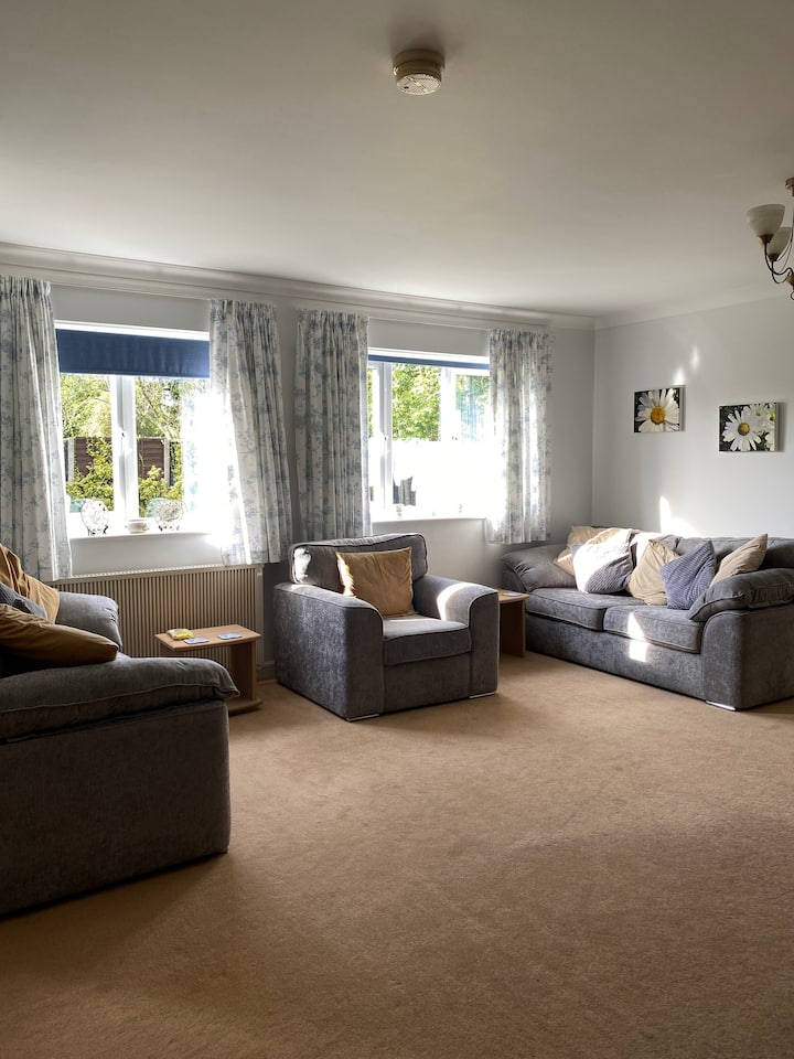 3 Bedroom Cottage In A Rural Oasis, With Kitchen - Southampton