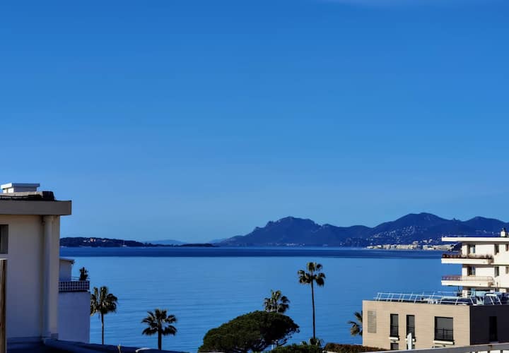 Vue Mer, Grande Terrasse, Plage à 2 Pas, Climatisé - Antibes