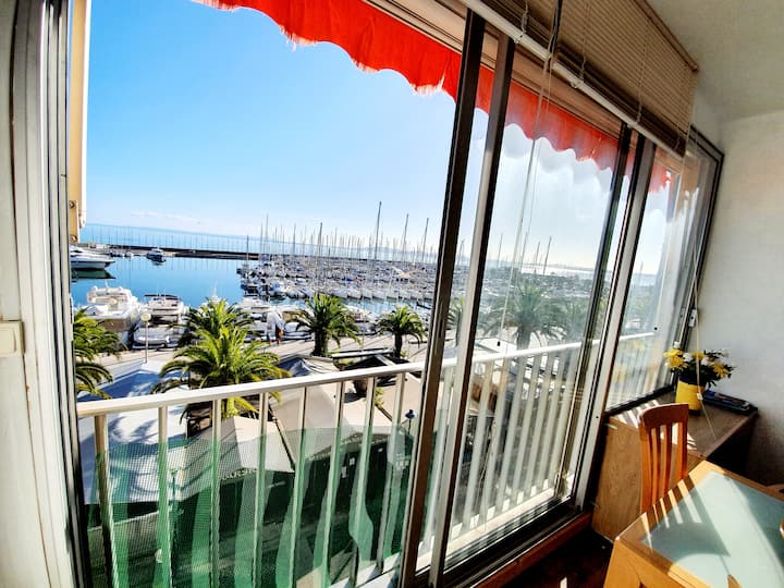 Hyères Port T3, Appartement T3 Face à La Mer - Hyères