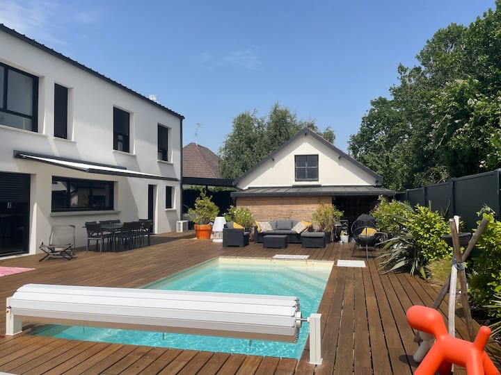 Superbe Villa, Bord De Mer, Piscine, Tout à Pied - Granville