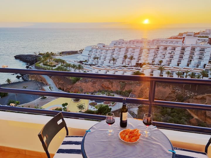 Ocean Sunset View, A/c, Renovated Lux Apartment - Tenerife