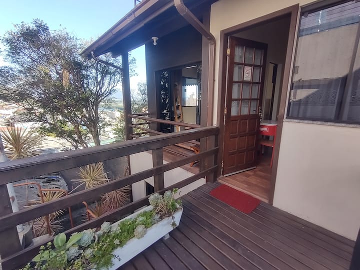 Entre O Aeroporto E O Centro - Florianópolis