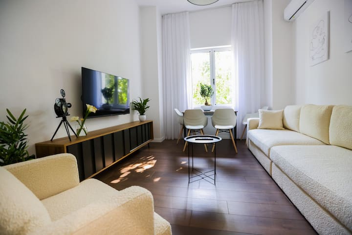 Middlenest Central Apartment - Tirana
