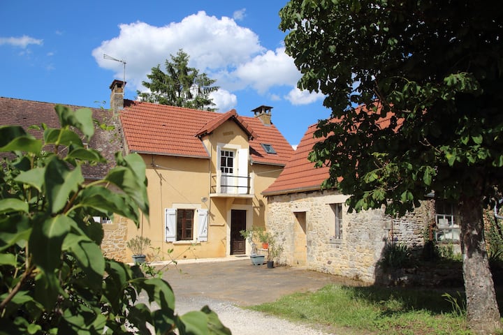 Pleasant Cottage In The Countryside 12 Kms From Sarlat - Dordogne