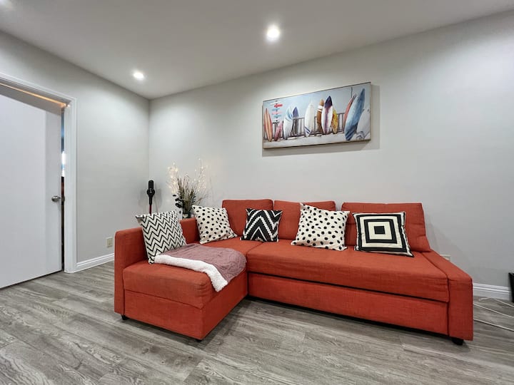 Comfort Condo 1ba1br Clz To Rodeo Ave With Parking - Beverly Hills, CA