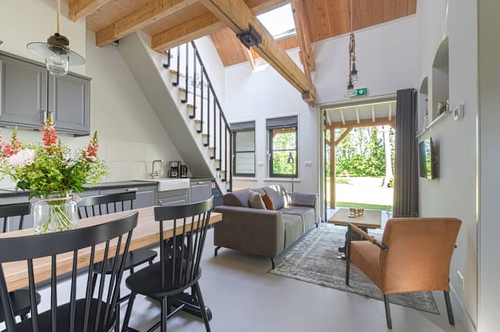 ****Prachtige Boerderijloft Dichtbij Renesse**** - Den Osse